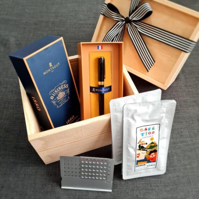 Top 20 Best Staff Appreciation Gift Ideas In Malaysia | In C studio