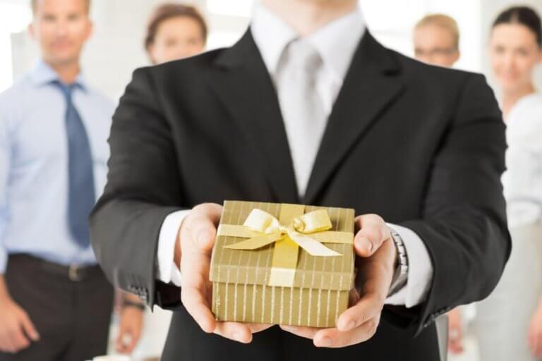 Top 20 Best Staff Appreciation Gift Ideas In Malaysia | In C studio